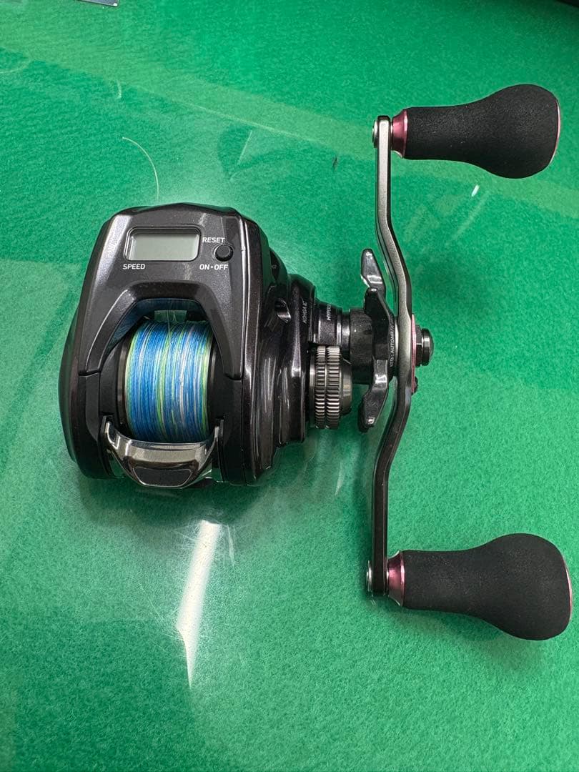 ダイワDAIWA リール 紅牙ベイトリール ダブルハンドル