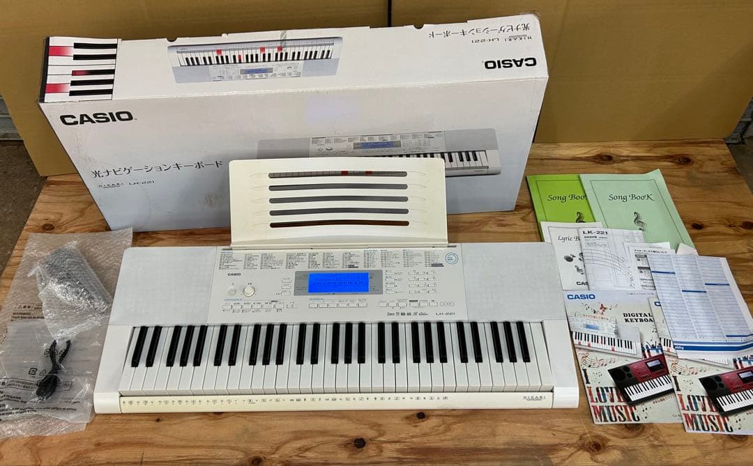 CASIO カシオ光ナビゲーションキーボード　HIKARI　LK-221