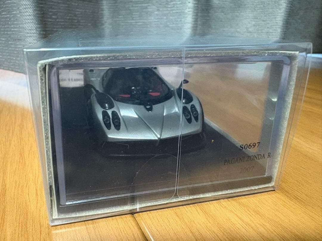 Pagani Zonda R 2007 ミニカー 1/43