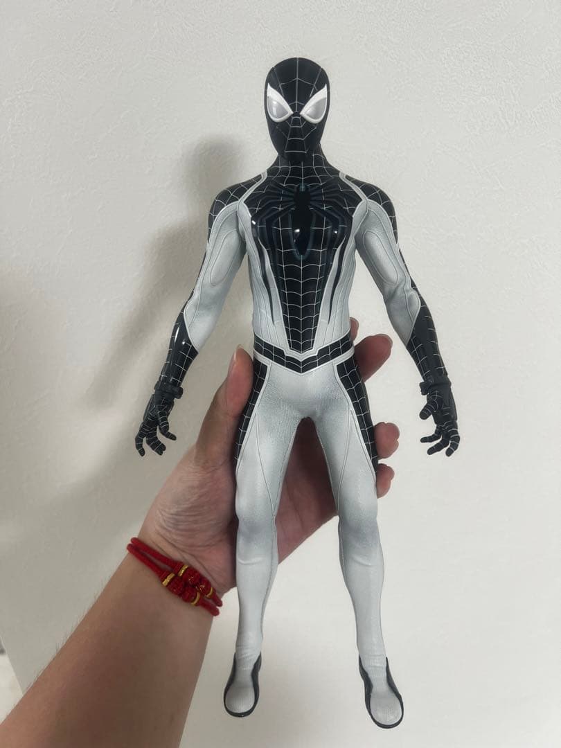 ホットトイズ スパイダーマン(ネガティブ・スーツ版) 1/6 SpiderMan