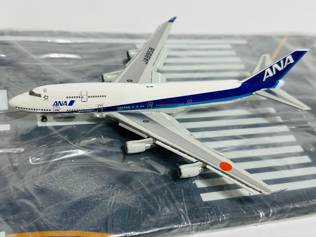 全日空商事 1/400 ANA 747-400 フラップダウンNH40059