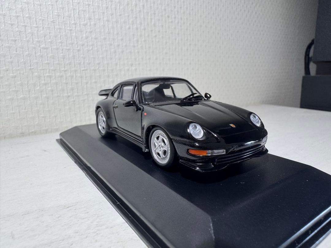 MINICHAMPSPorsche911CarreraRS 1995 黒1/43