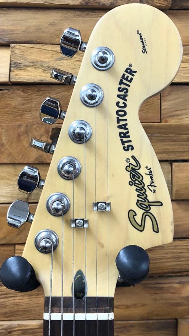 Squier by Fender ストラトキャスター Standard