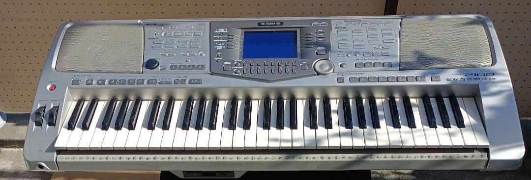 Yamaha PSR-2100シルバー 61鍵