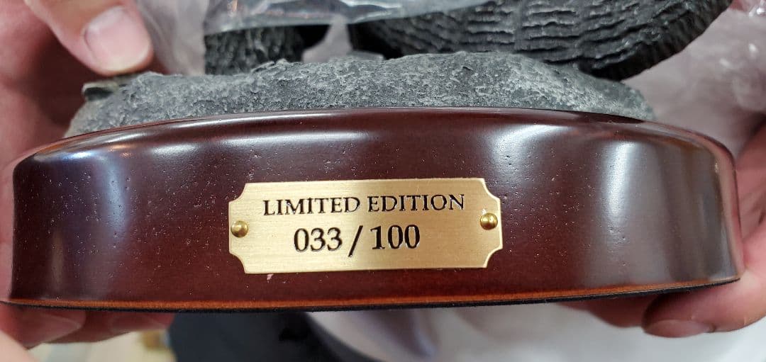 ゴジラ　誕生60周年1/300ブロンズ像1962