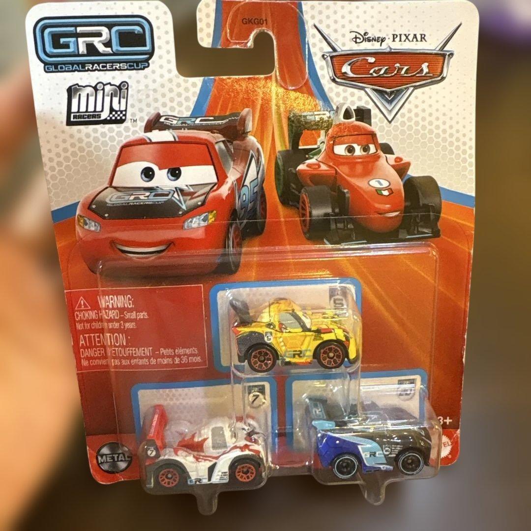 海外限定品　Disney Pixar Cars ミニカー 3台セット