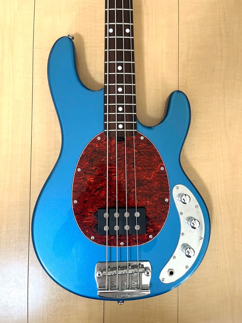 ベース Sterling by MUSIC MAN Sting Ray