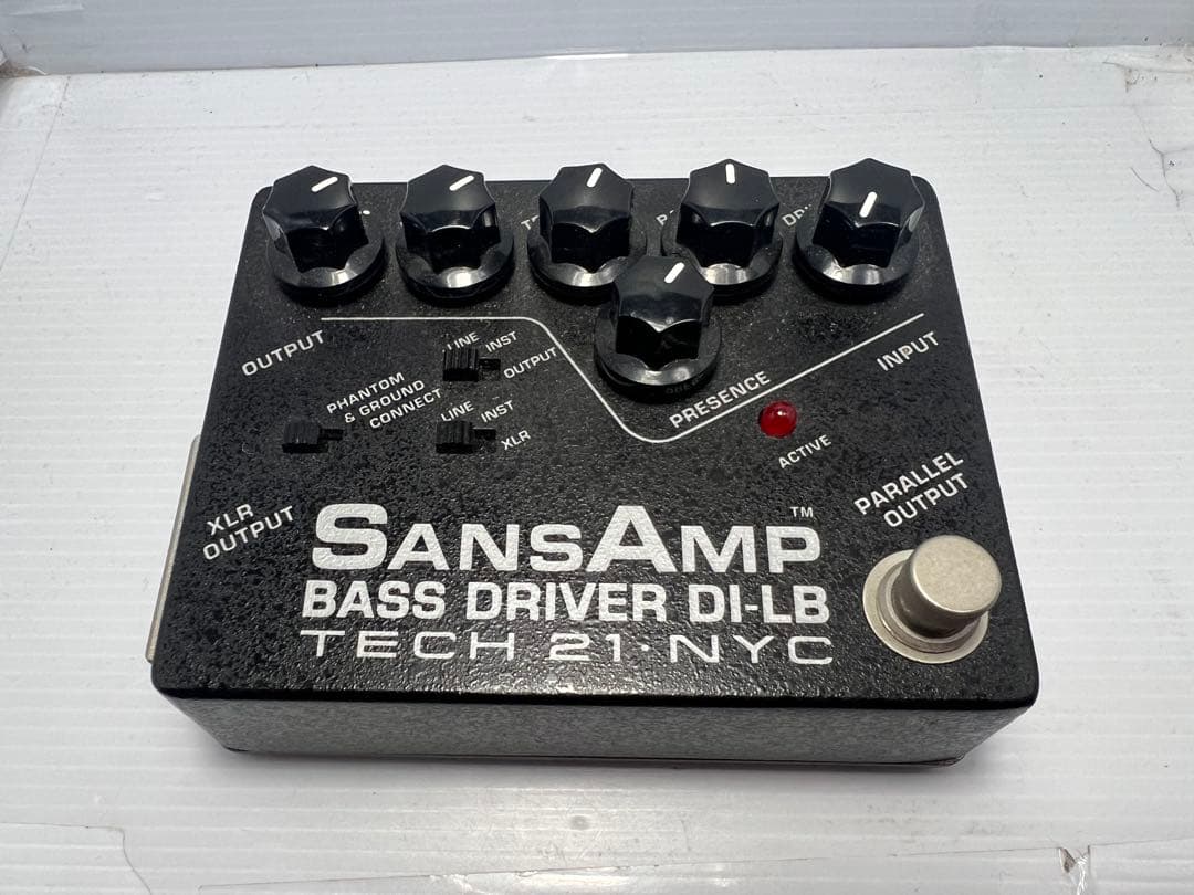 ベース SansAmp BASS D DI-LB / Tech 21 NYC
