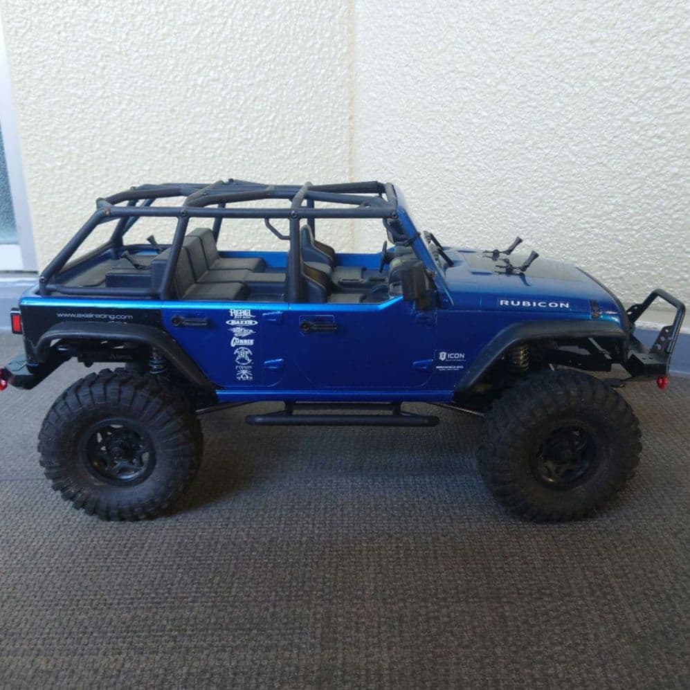 【中古】AXIAL SCX10 JEEP WRANGLER メカなし