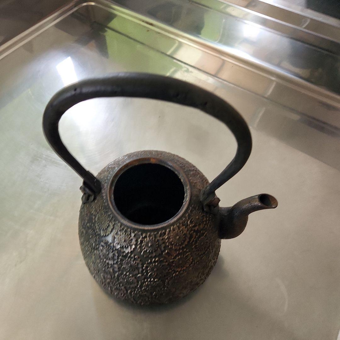 南部鉄器 花模様 鉄瓶 黒色