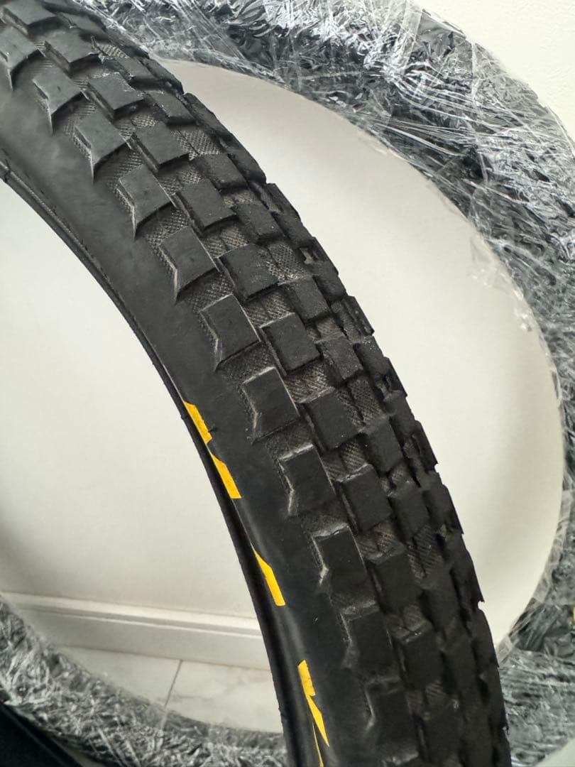 maxxis ホーリーローラー 24×2.4 3本セット
