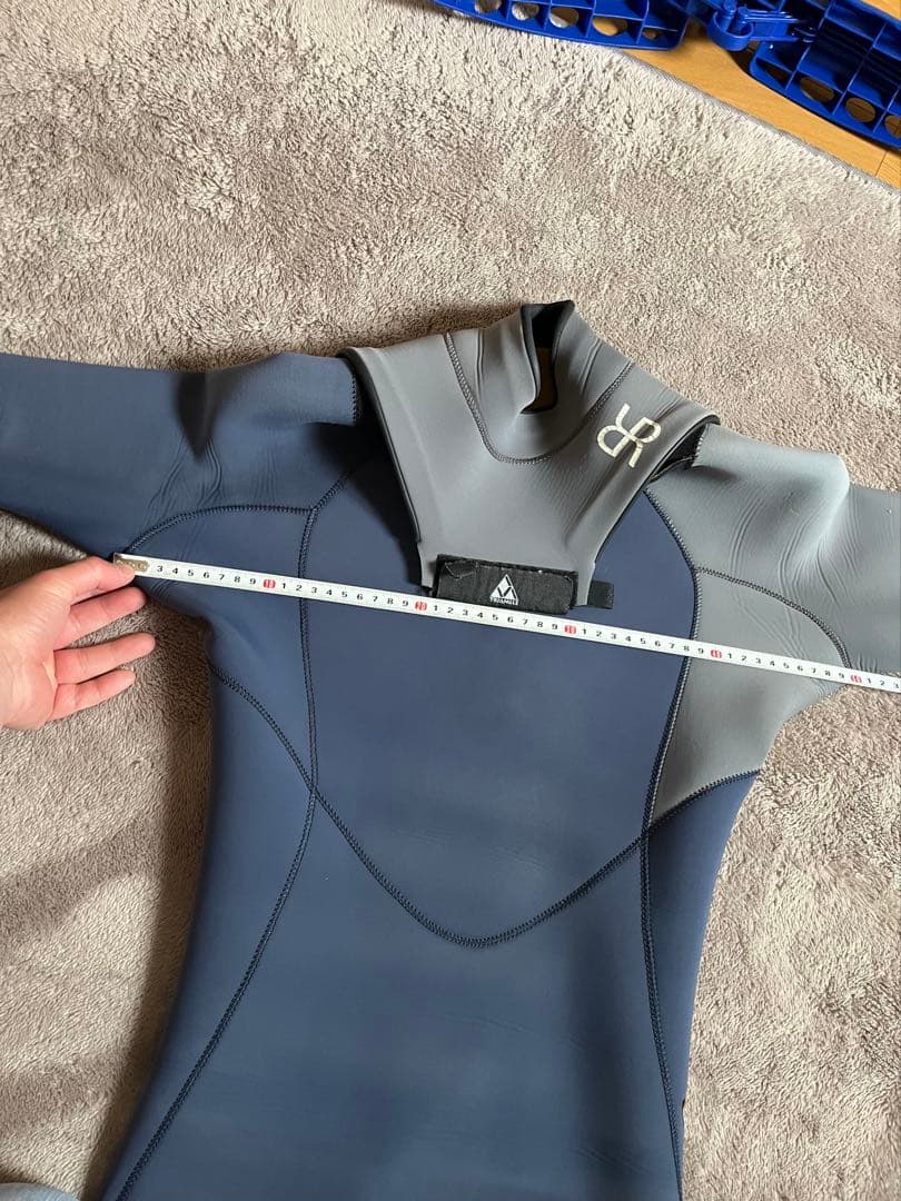 最高峰　RASH WETSUITS ロンスプ　M程度