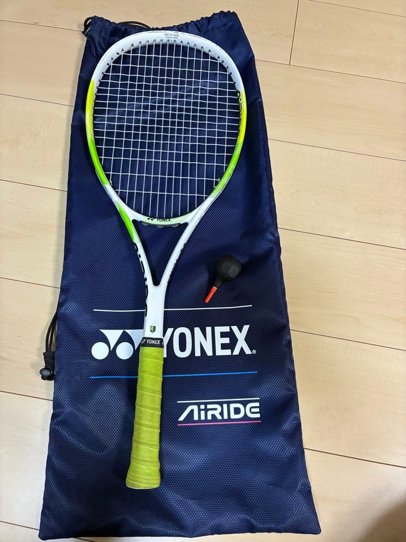 ピース　YONEX エアライド