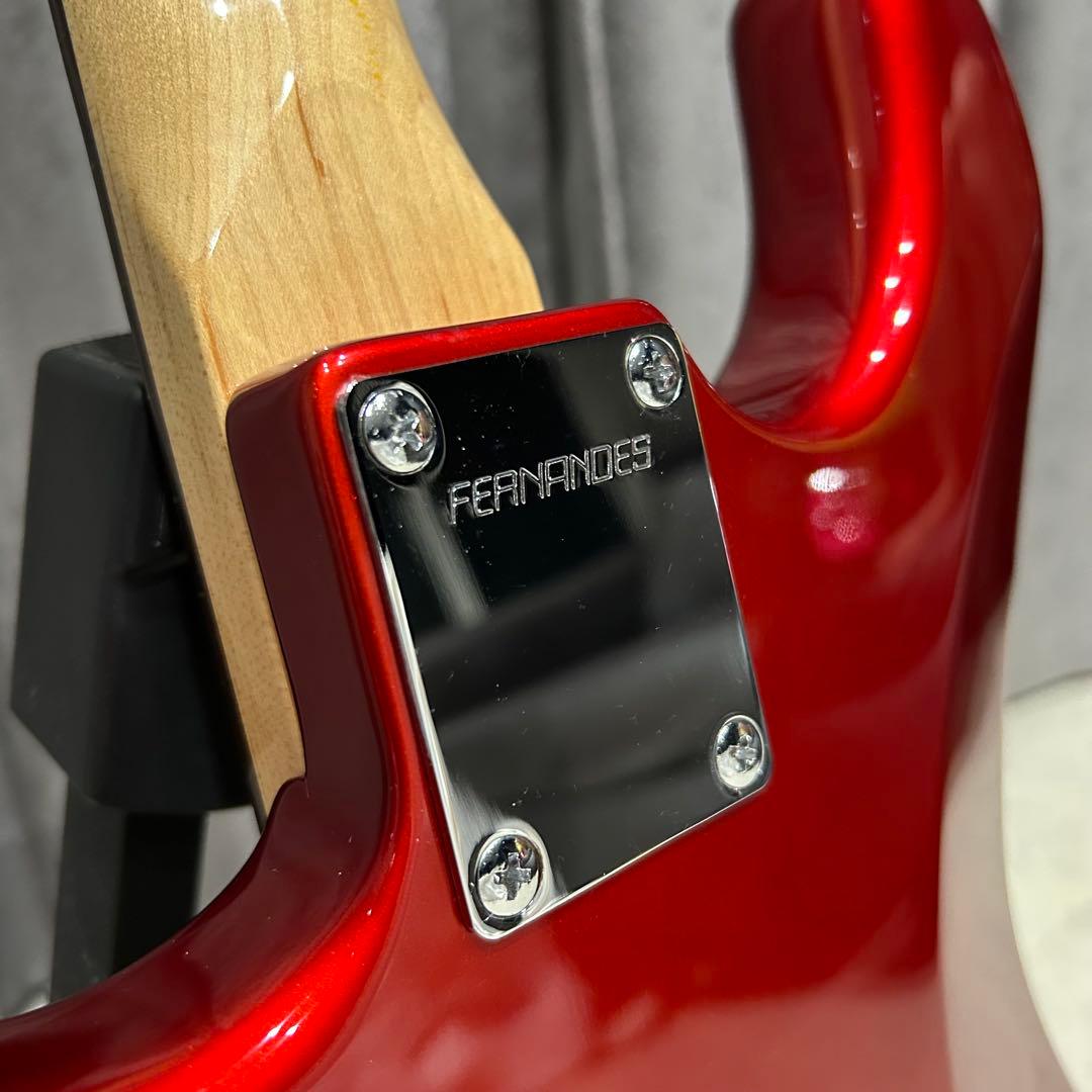 【美品】FERNANDES エレキギター　ストラト