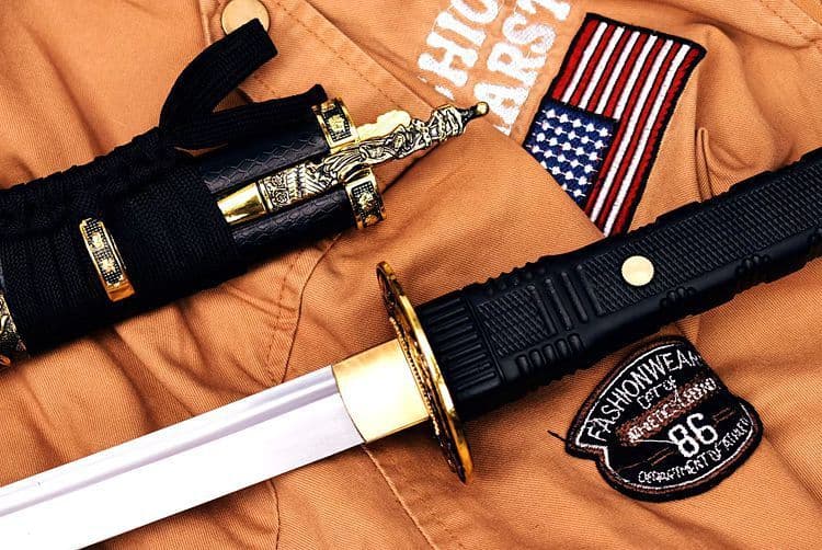 ドラゴン魔 武具　刀装具　日本刀　模造刀 居合刀