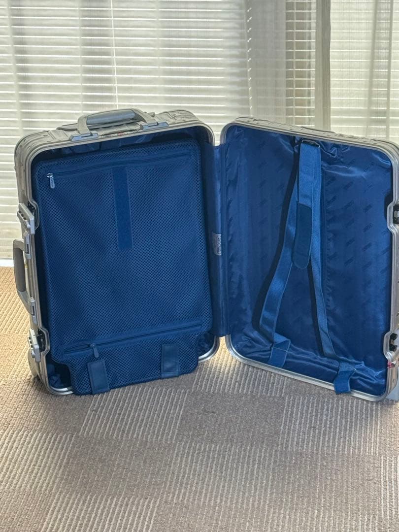 廃盤品 RIMOWA リモワトパーズ2輪 33L