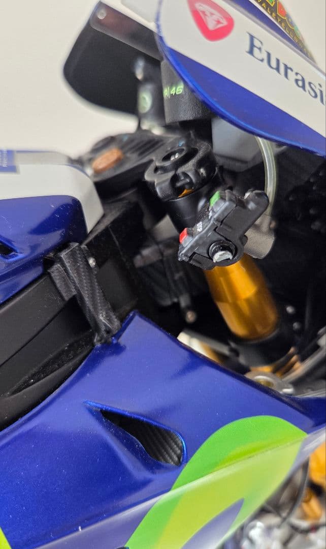 Yamaha YZR-M1 46号 モデル　Rossi