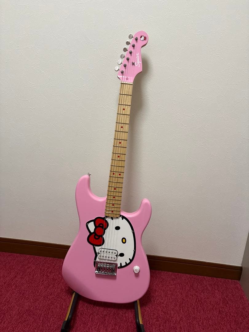 Squier by Fender Stratocaster ハローキティ 未使用
