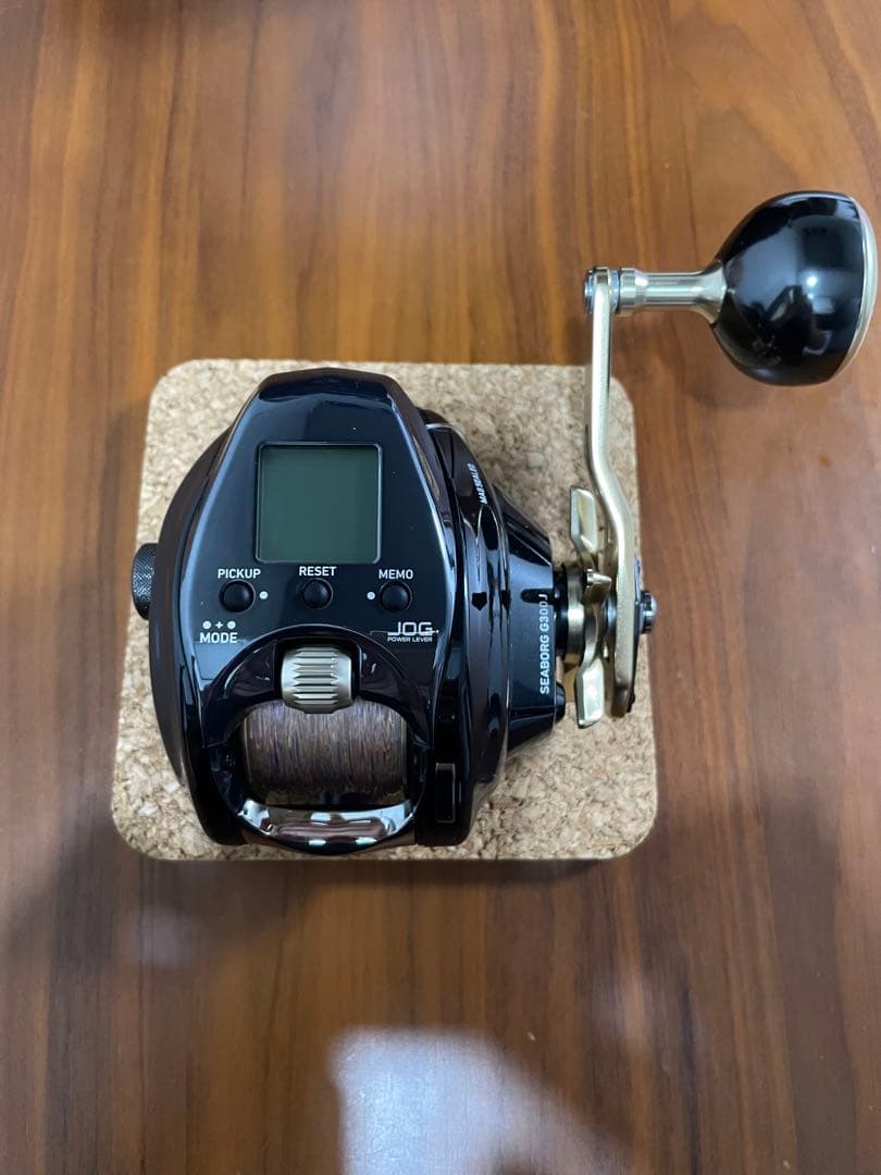 ✨中古美品✨DAIWA SEABORG G300J 電動リール 保証書付