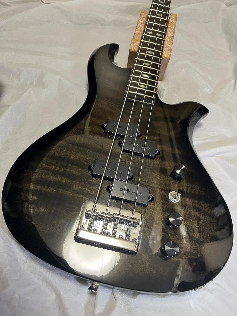 B.C.Rich Eagle BASS　シースルーブラック虎目　DIMARZIO