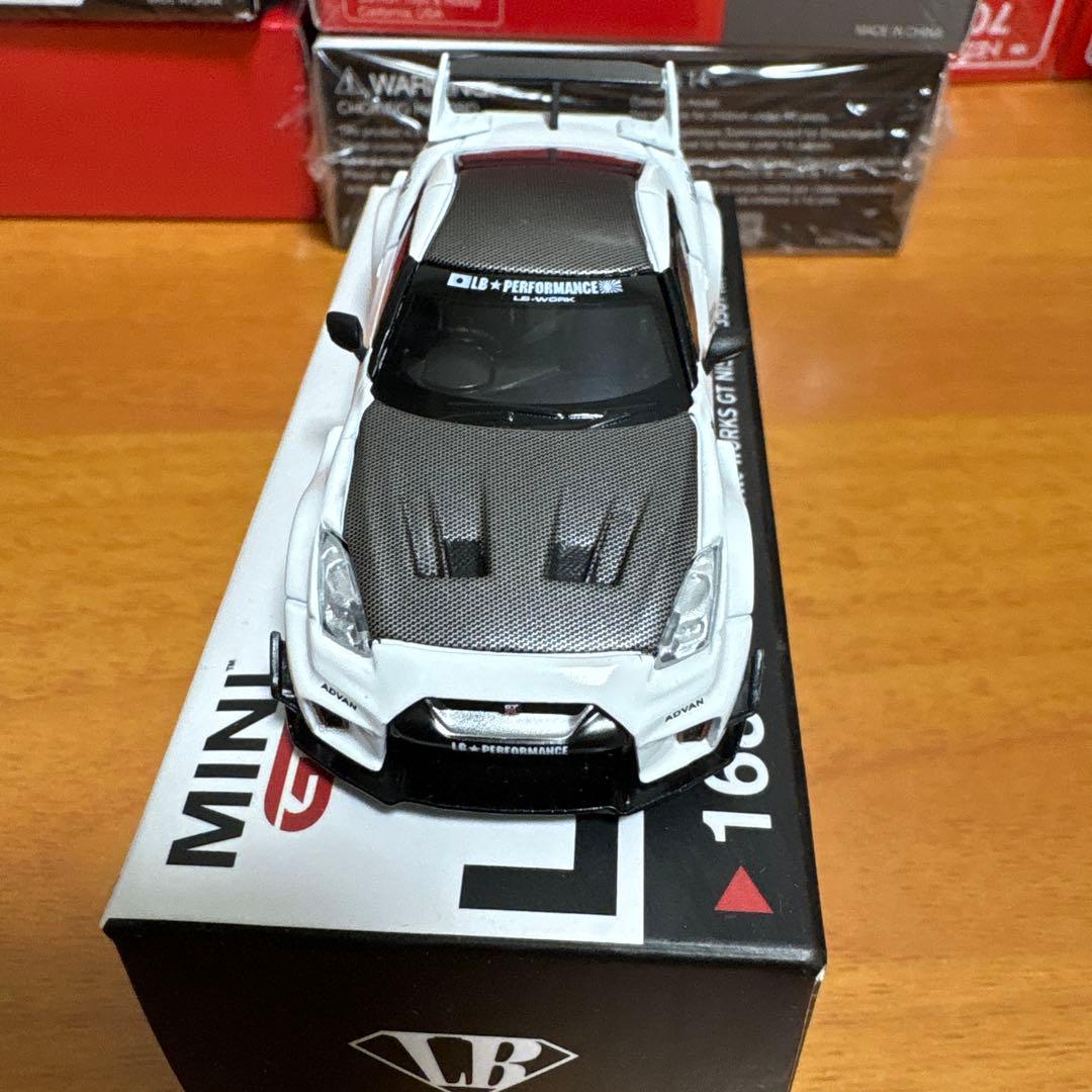ミニカー MINI GT #168 LB-Silhouette WORKS GT R35