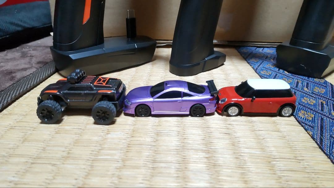 TURBO RACINGの1/76ラジコン2点まとめて