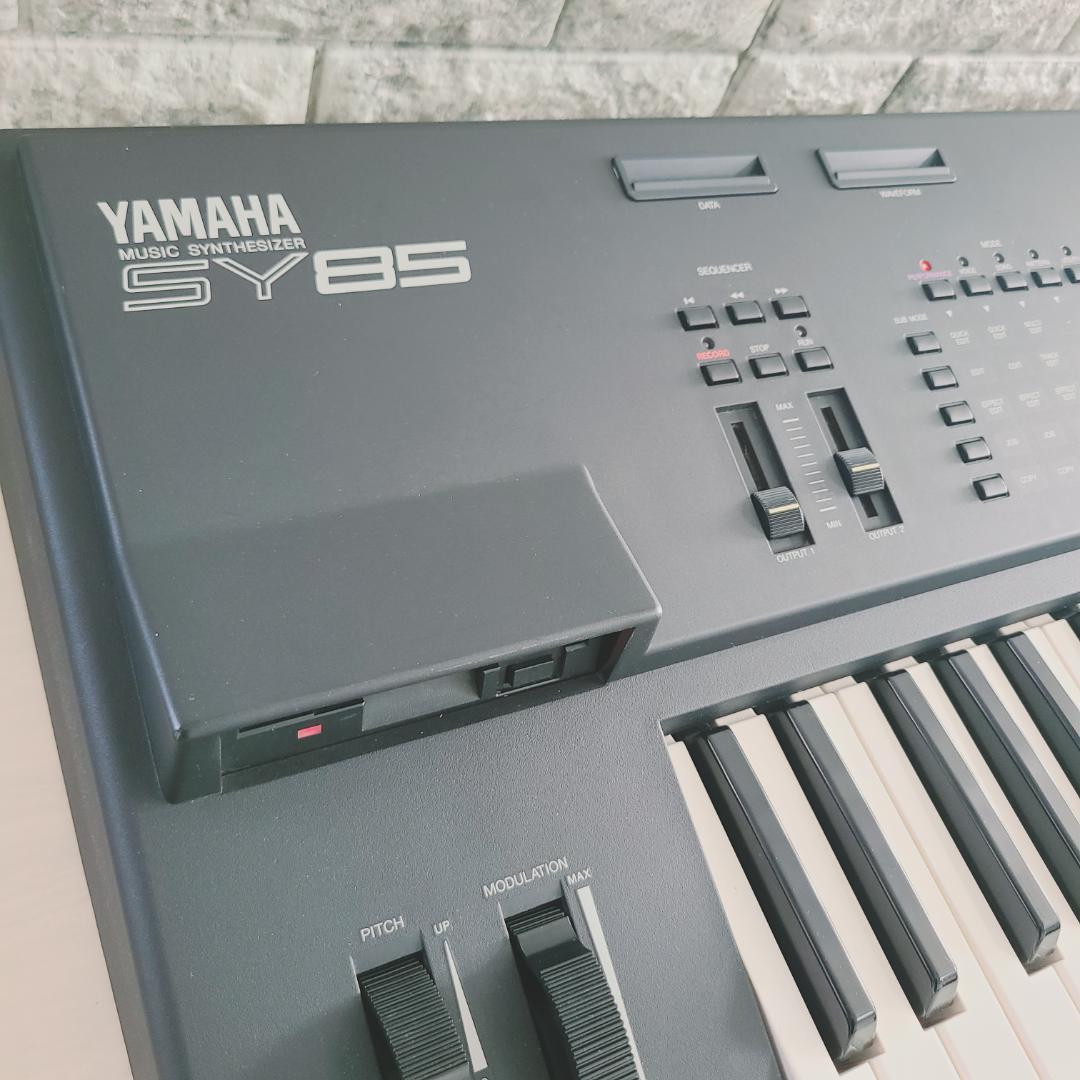 YAMAHA ヤマハ SY85 シンセサイザー 61鍵