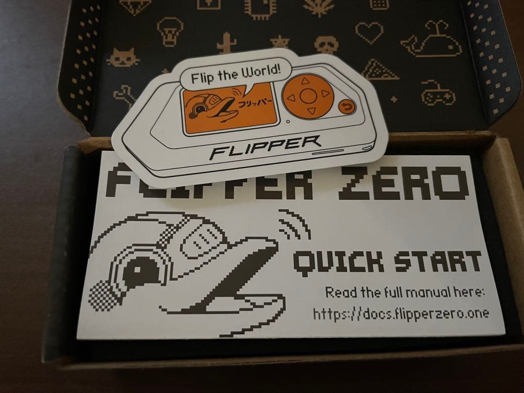 【動作品】flipper zero、シリコンケース、ストラップ、保護フィルム
