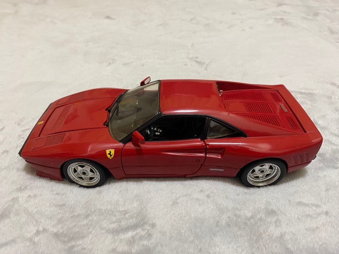 ミニカー HOTWHEELS Ferrari 288 GTO 1/18