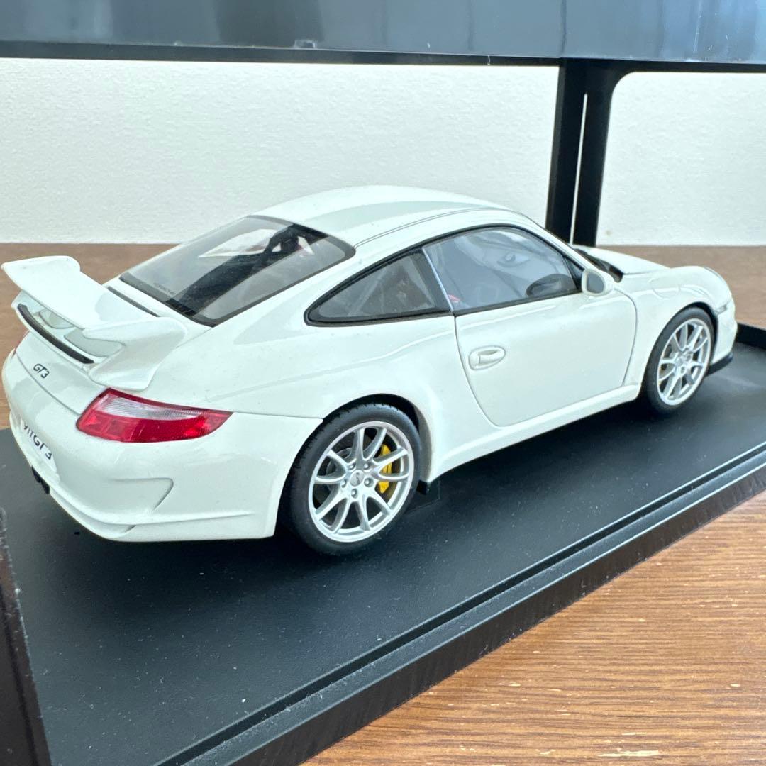 オートアート　ポルシェ　911 997 GT3 ホワイト　1/18 ミニカー