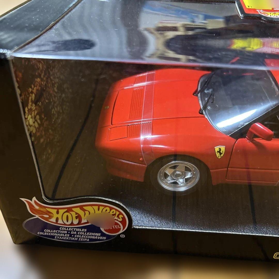 ホットウィール製1984年式フェラーリ288 GTO 1/18スケールミニカー