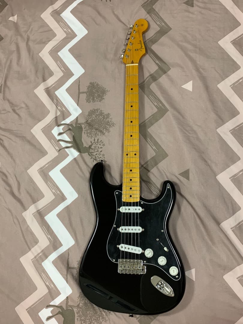 ギター Fender ST57-US (Made in Japan)