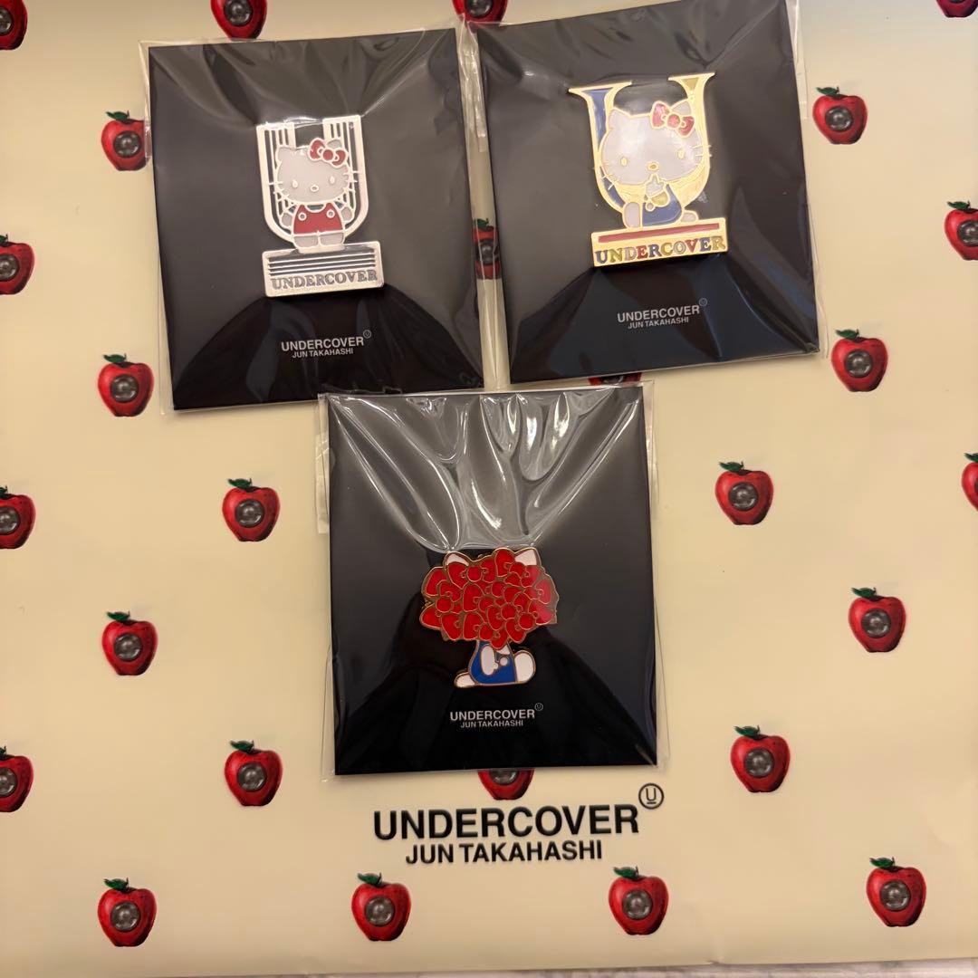 UNDERCOVER ハローキティ ピンバッジ 3個セット
