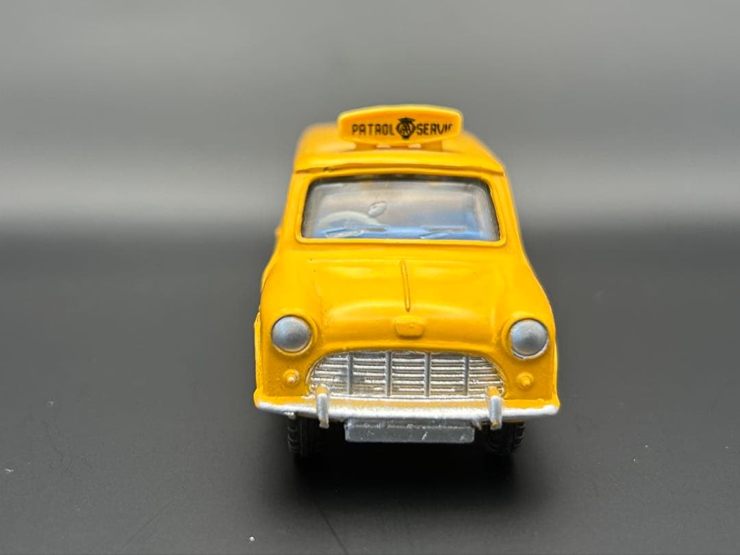 DINKY TOYS A.A. MINI VAN 274 ロードサービスミニバン