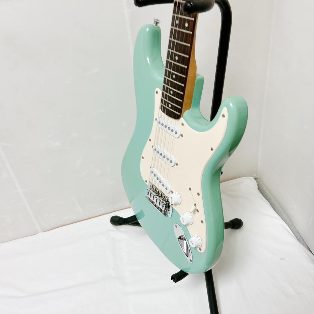 美品 Squier スクワイヤー Stratocaster サーフグリーン
