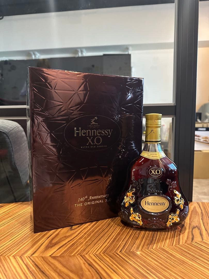 Hennessy XO 140周年記念限定版 700ml