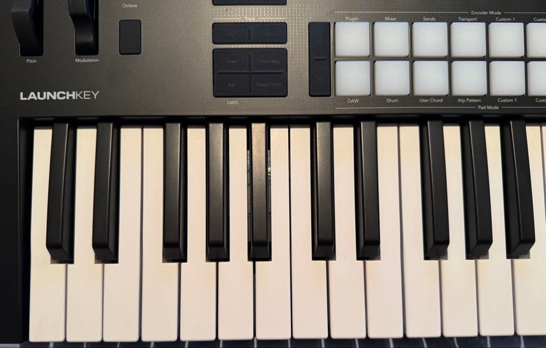 NOVATION Launchkey 37 MK4 MIDIキーボード 送料無料