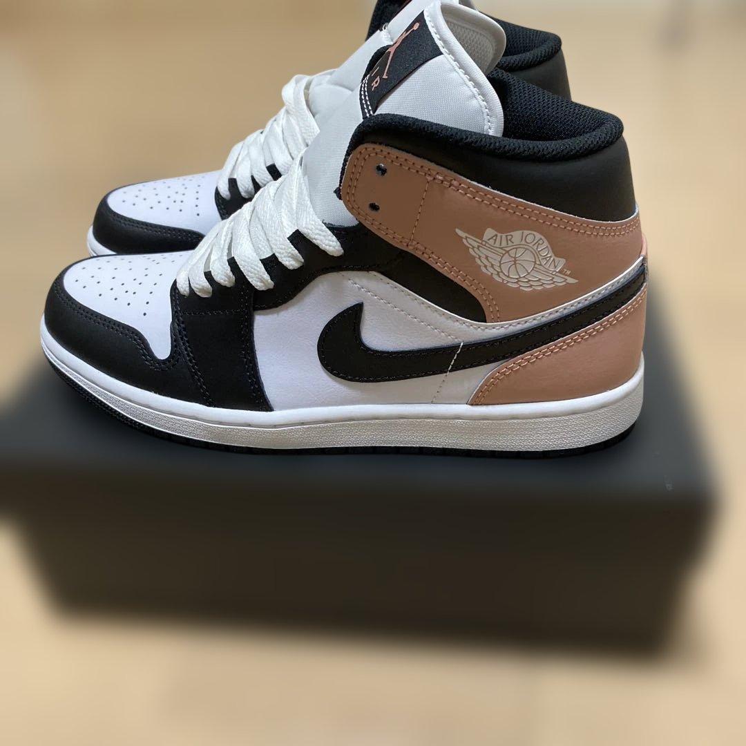 【新品未使用】Nike Air Jordan 1 ブラック/ホワイト/ピンク