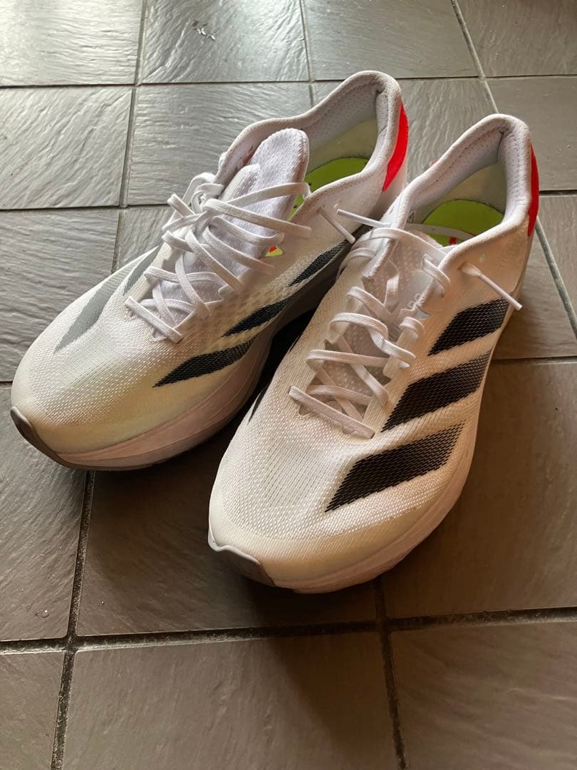 パリ　adidas ADIZERO SL2 27cm