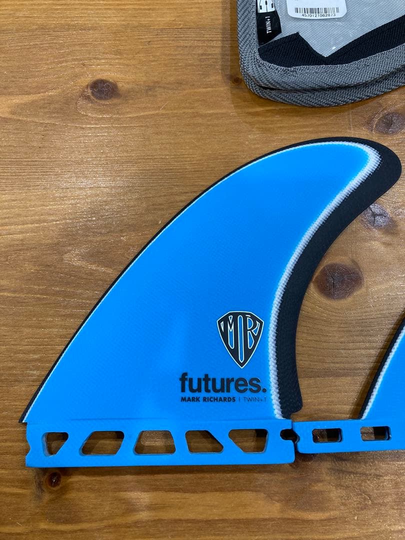 future fin MR マークリチャーズ フィン（新品未使用）ツインスタビ