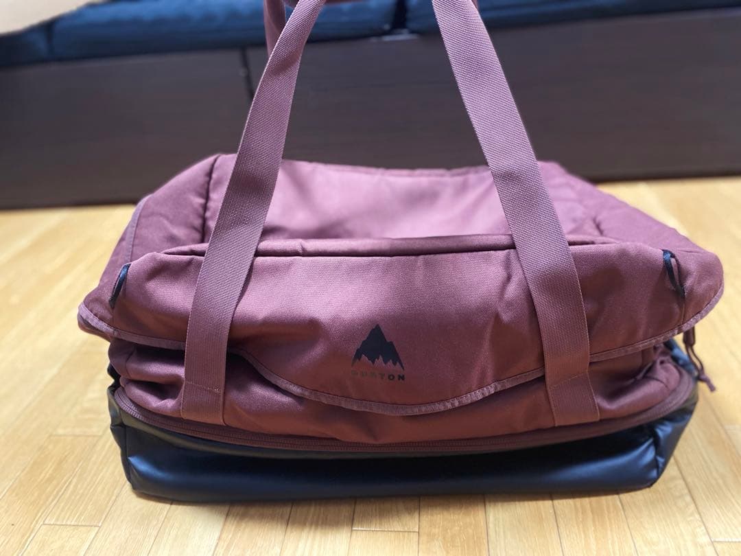 Burton ダッフルバッグ 70L 23-24モデル 防水　コンパートメント付