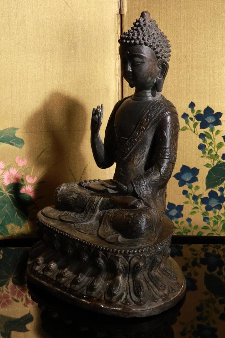 BE856 チベット仏　アミターバ　阿弥陀如来坐像　銅製　仏教美術