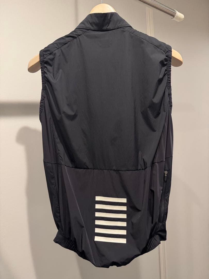 t*3様 【美品！】Rapha メンズ プロチーム インサレーテッド ジレ S