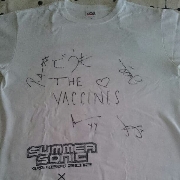 直筆サイン入り ヴァクシーンズ THE VACCINES Tシャツ 本物