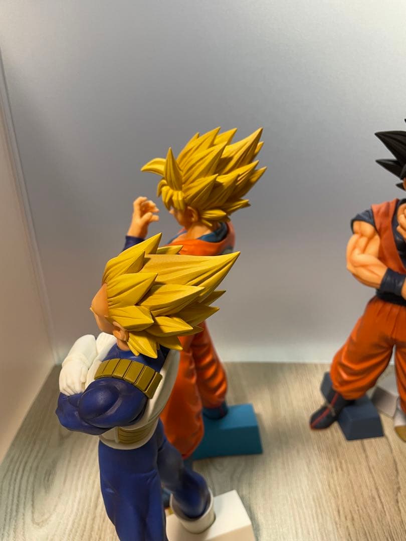 【美品】ドラゴンボール メモリーズ　フィギュア　孫悟空 ベジータ