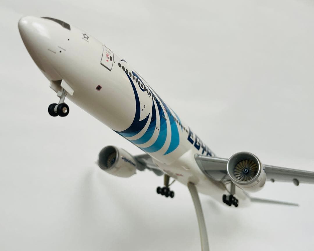 航空機・ヘリコプター EGYPTAIR Boeing 777-300ER 1/200