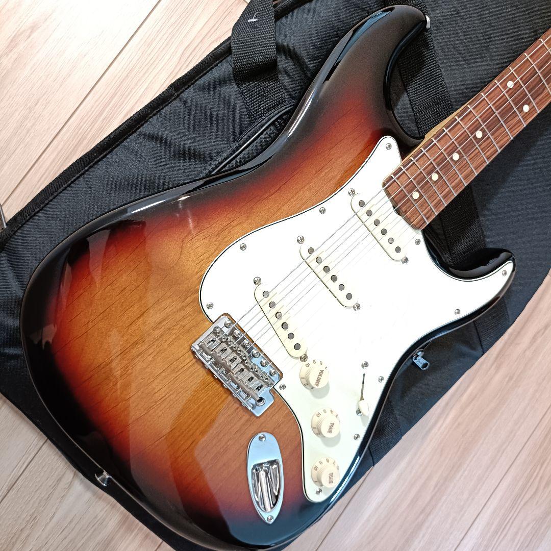Fender Vintera 60s Strat 美品 追柾目ネック 3TS