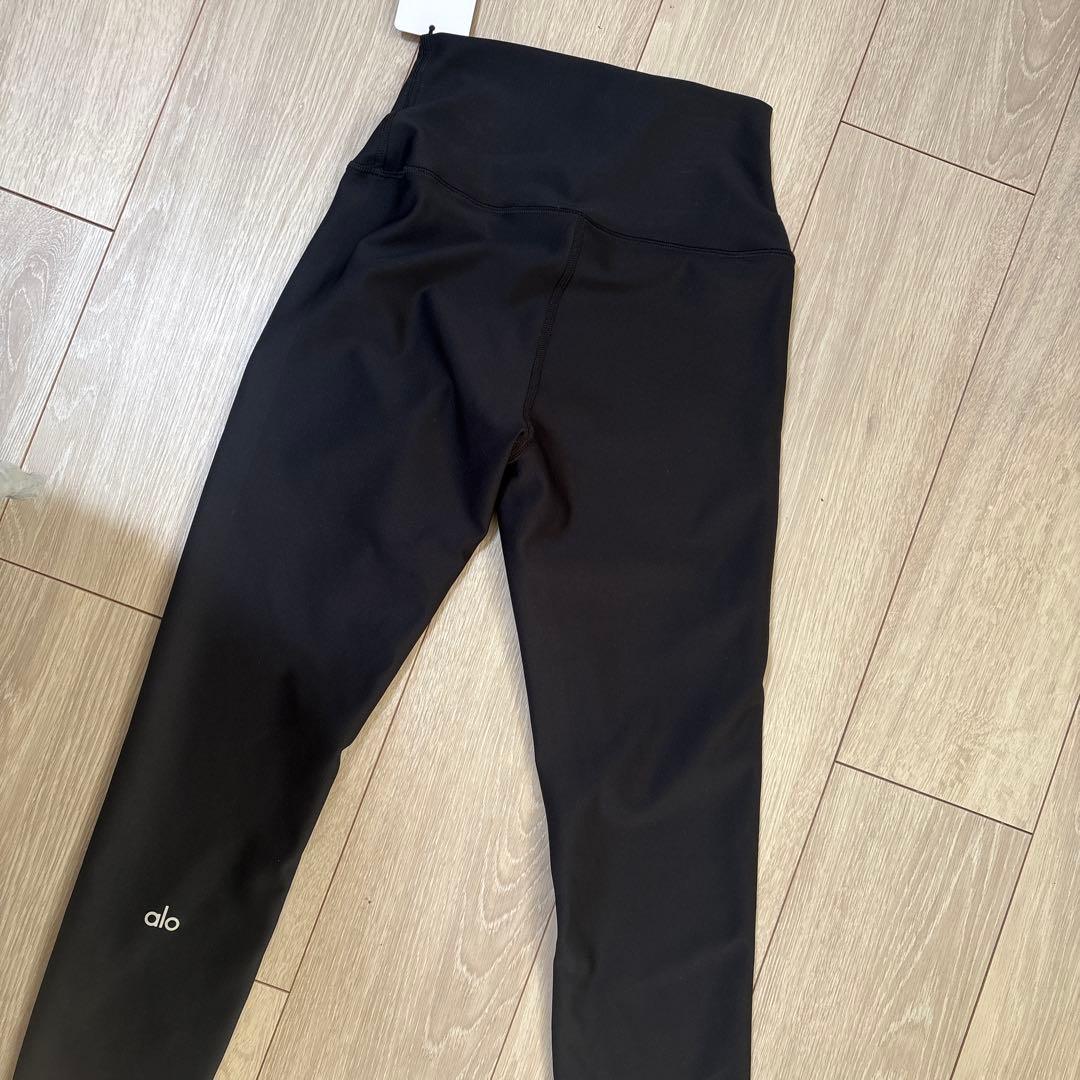 alo7/8 HIGH-WAIST AIRLIFT LEGGING XSブラック