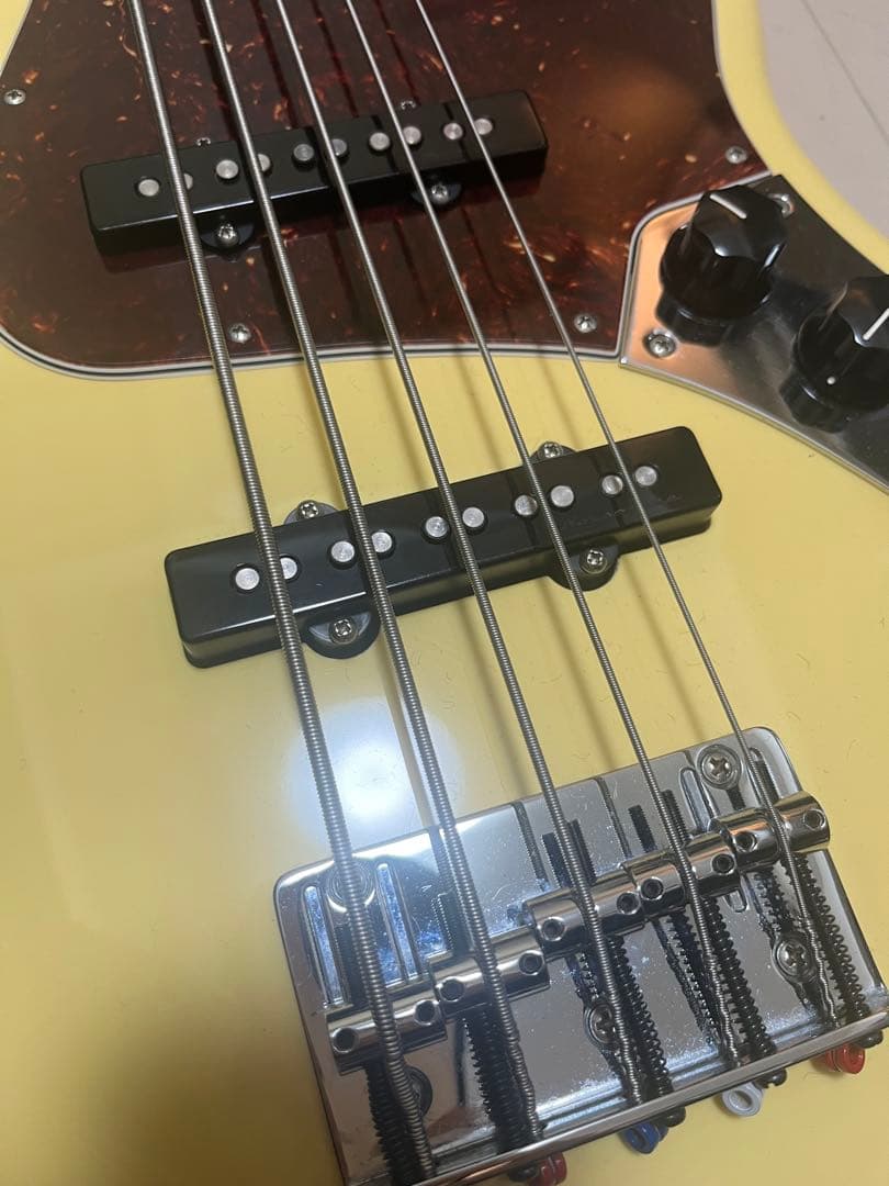 ベース Fender deluxe active Jazz Bass V