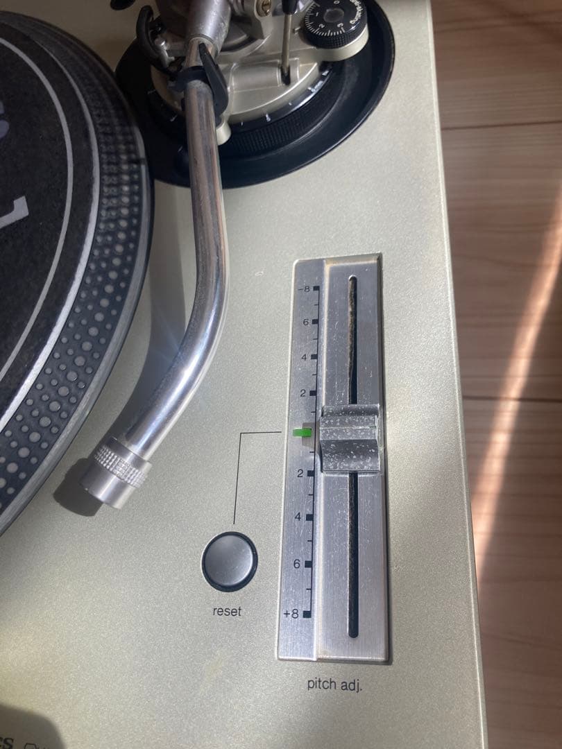 Technics SL-1200 mk3D ターンテーブル